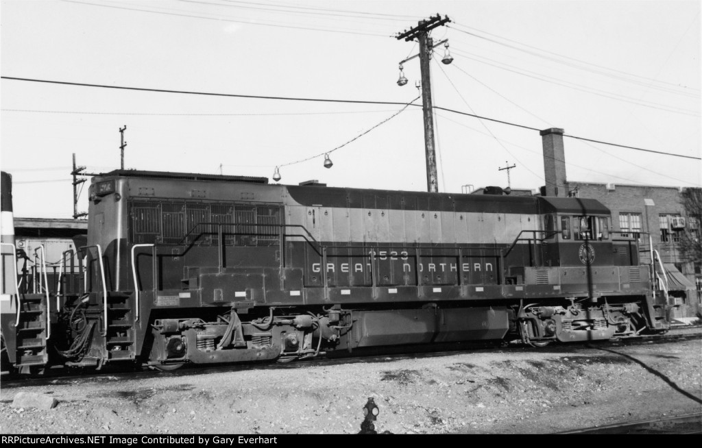 GN U25B #2523 - Great Northern